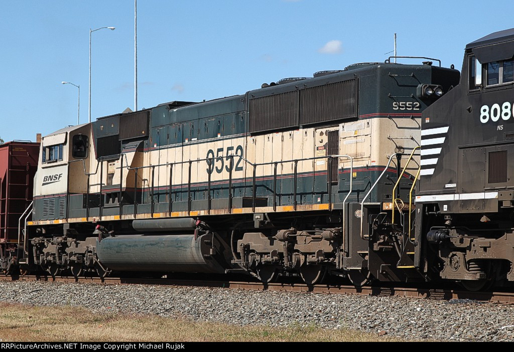 BNSF 9552